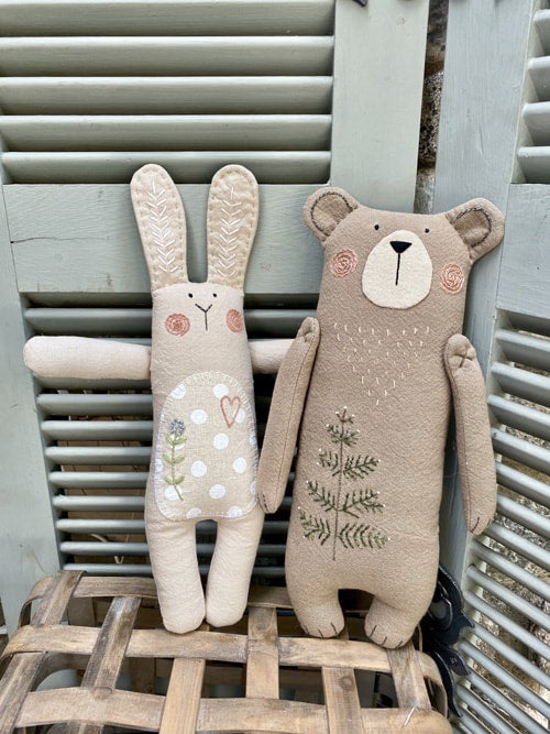 #400 Forest Friends - Bear & Bunny | Heart to Hand
